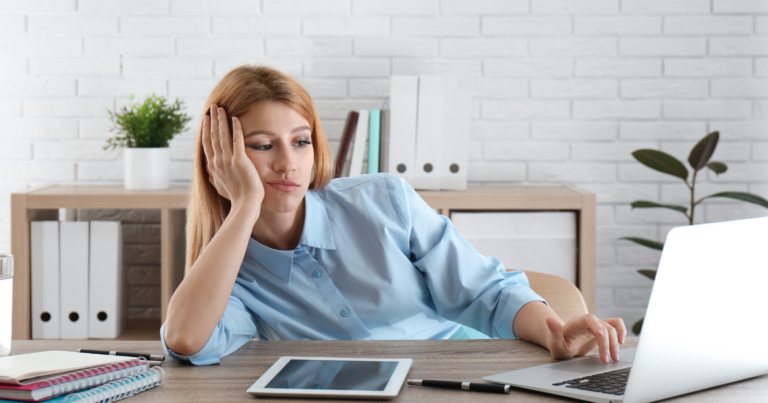 People who have a lower class mindset often display these 8 behaviors ...