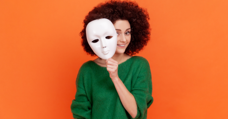 8 signs someone isn't a very honest person, according to psychology