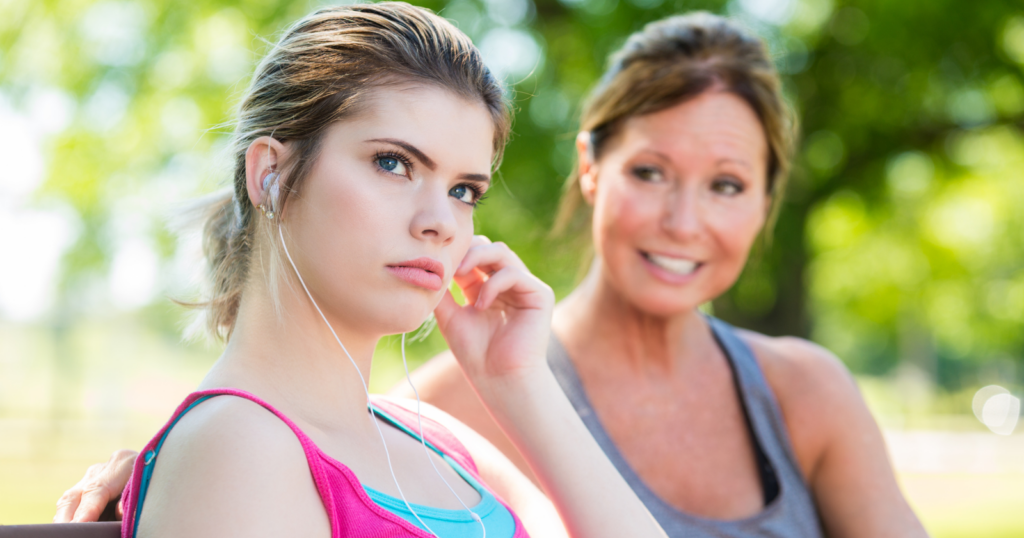 If Someone Is Playing Mind Games With You Theyll Display These 10 Subtle Behaviors