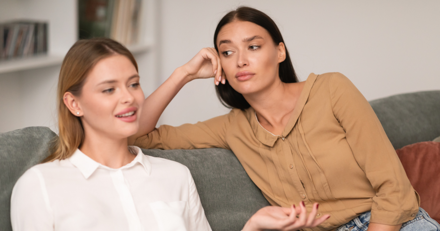 7 signs someone isn’t really your close friend (even if they pretend to be)