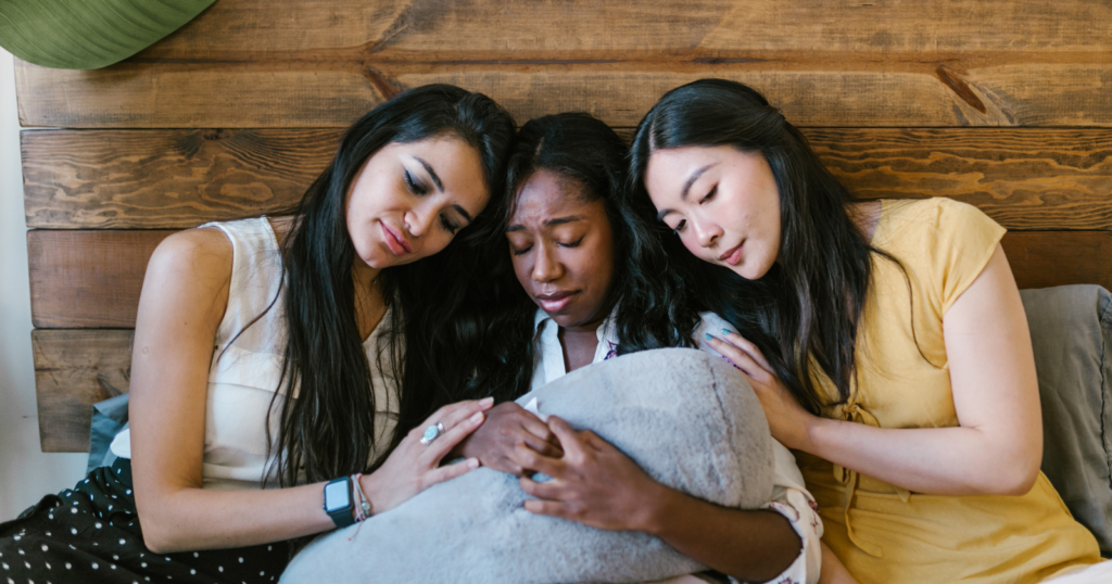 9 non-obvious signs of fake love in a relationship